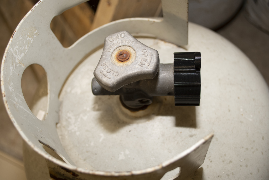 Propane Tank Dust Cap QCC1 Thread for RV Camper Trailer BBQ – LB3D ...